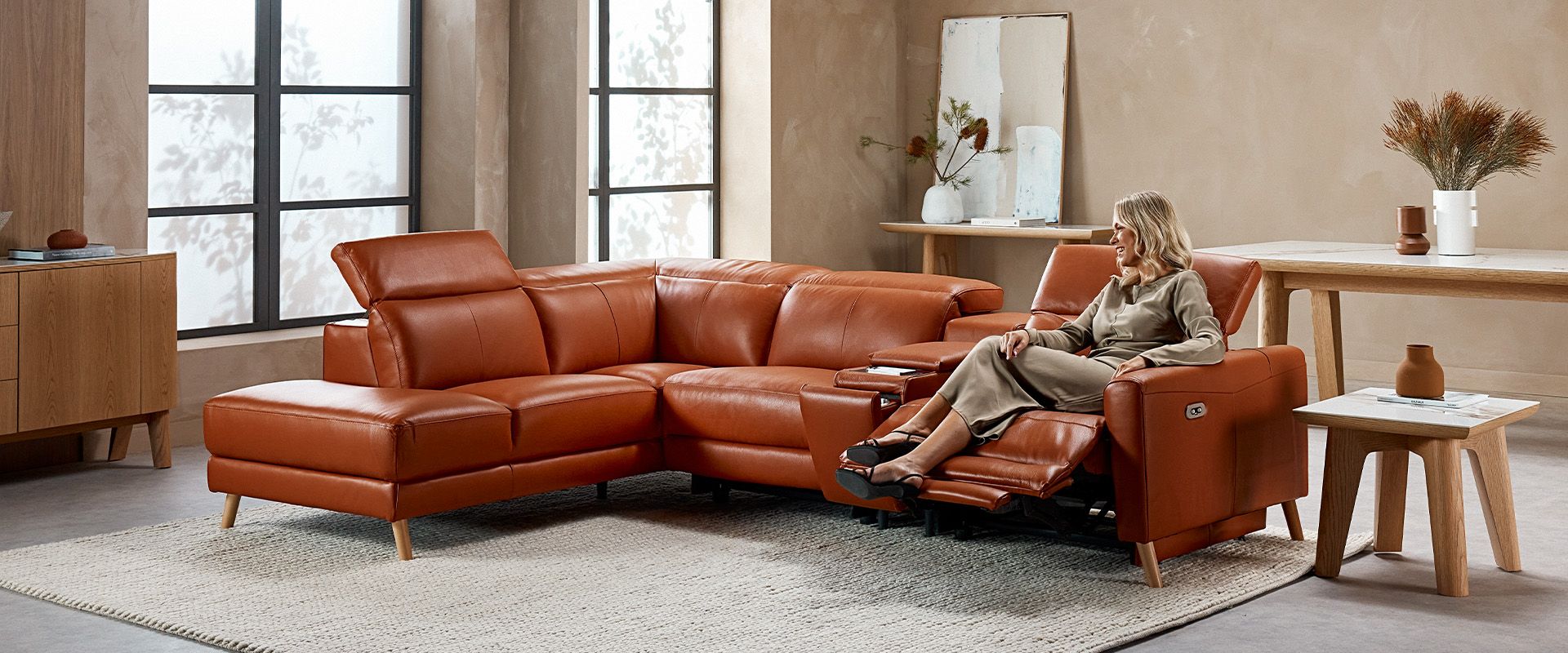 Nick scali leather lounges store